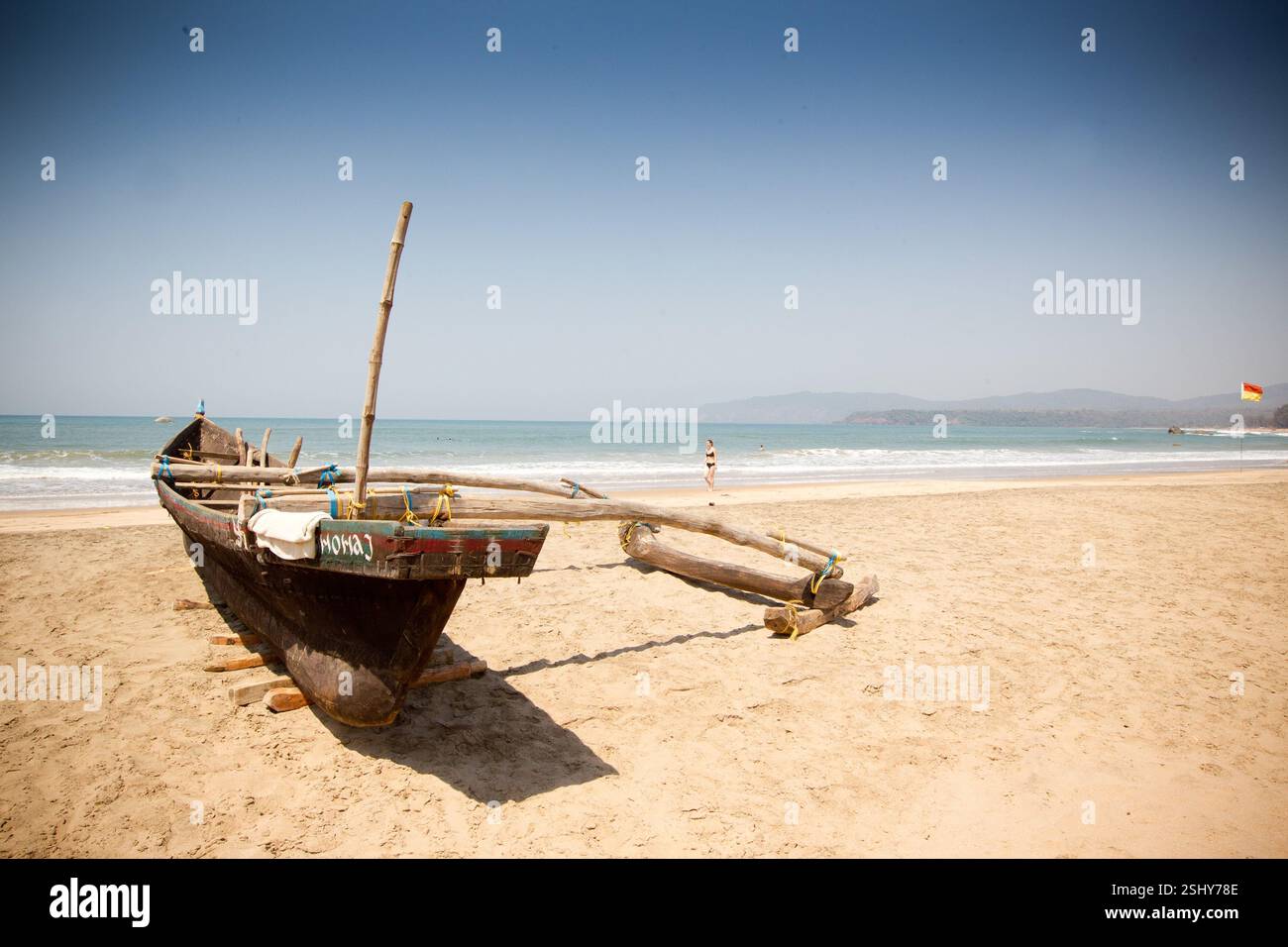 Fishing boats on the beach at Agonda Beach, Goa India Stock Photo - Alamy