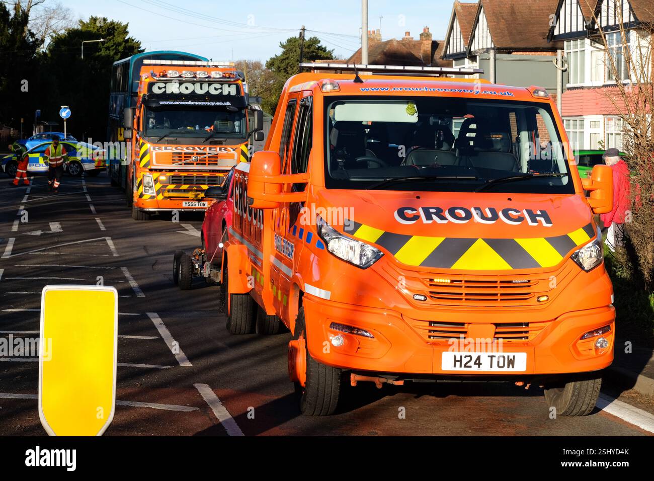 recovery trucks at a accident Stock Photo - Alamy