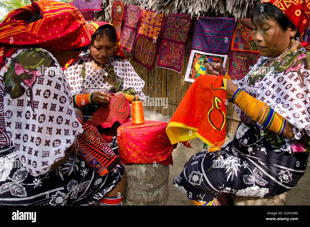 Caribbean traditional dress hi-res stock photography and images - Alamy