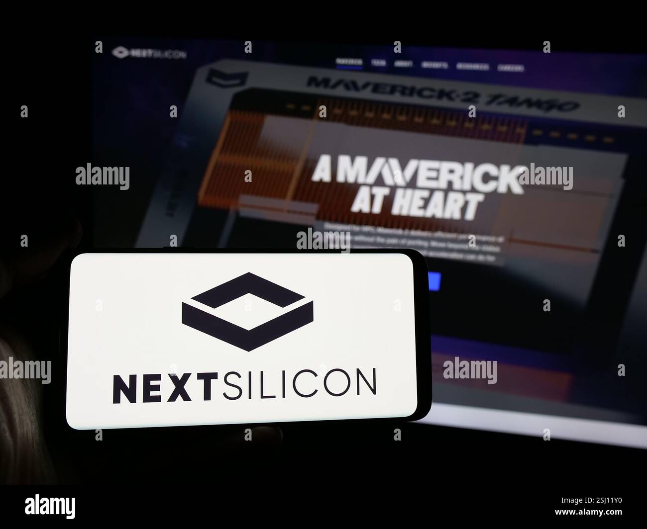Next silicon logo hi-res stock photography and images - Alamy