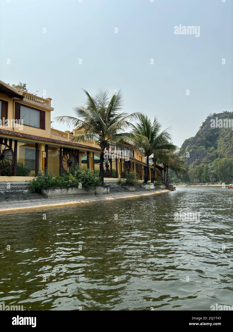 Tam Coc River, Ninh Binh – A Journey Through Vietnam’s Natural ...
