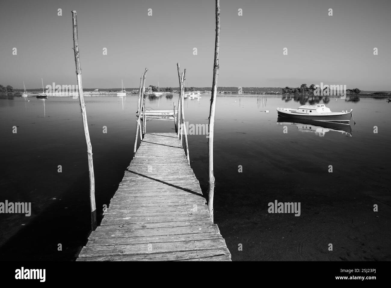 Pier french coast in Black and White Stock Photos & Images - Alamy