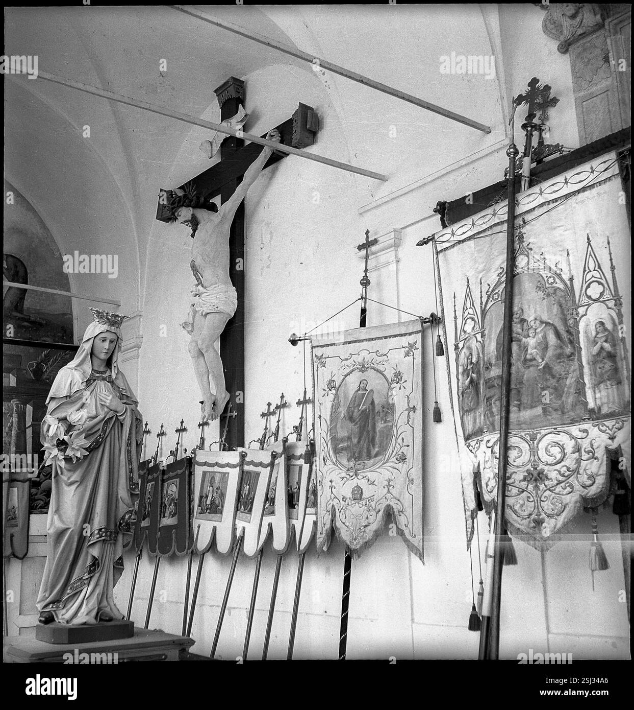 Die banner Black and White Stock Photos & Images - Alamy