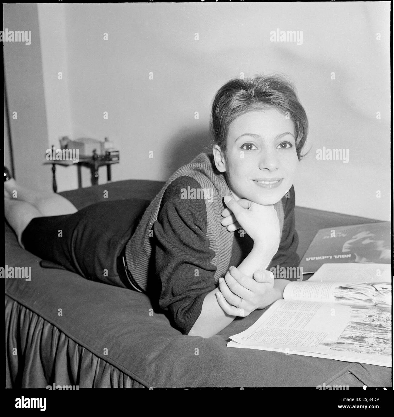 Esther Ofarim, israelische Sängerin, 1963#Esther Ofarim, Israeli singer ...