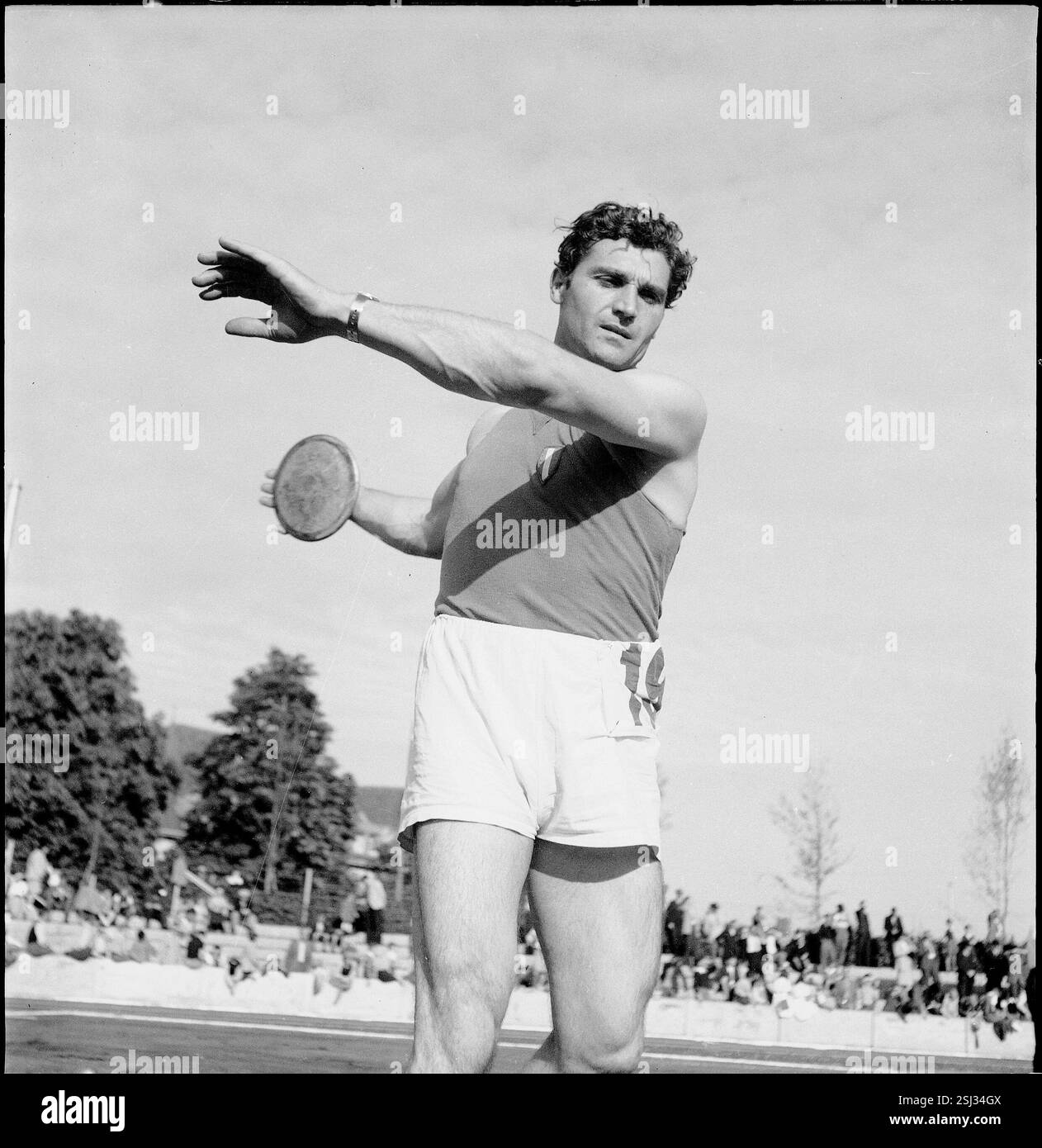 Adolfo Consolini, Diskuswerfer, 1946#Adolfo Consolini, discus thrower ...
