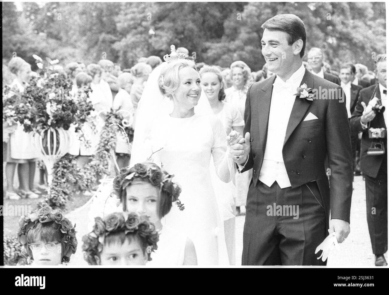 Hochzeit von Graf Jan Bernadotte mit Anna Skarne, 1967#Wedding of Count ...