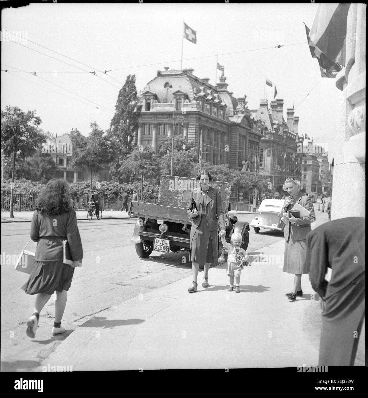 Nairobi people Black and White Stock Photos & Images - Alamy