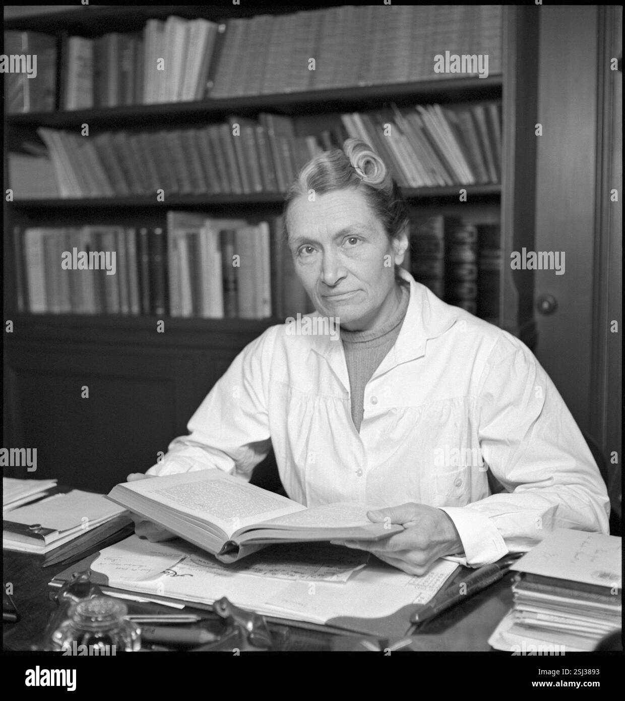Dr. med. Renée Girod um 1949#Dr. med. Renée Girod around 1949 Stock ...