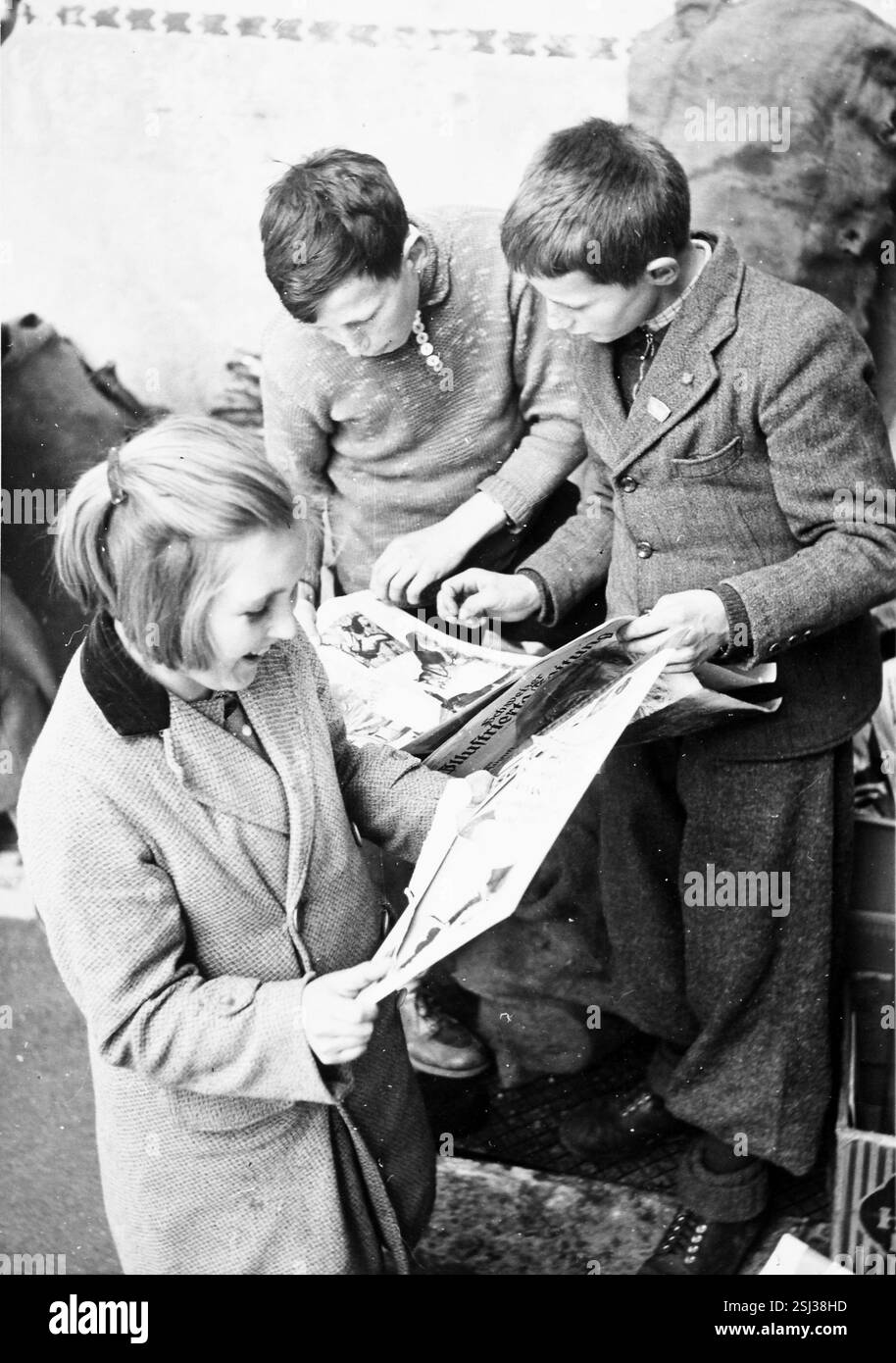 Schweizer Kinder in den Vierziger Jahren, circa 1944#Swiss children in ...