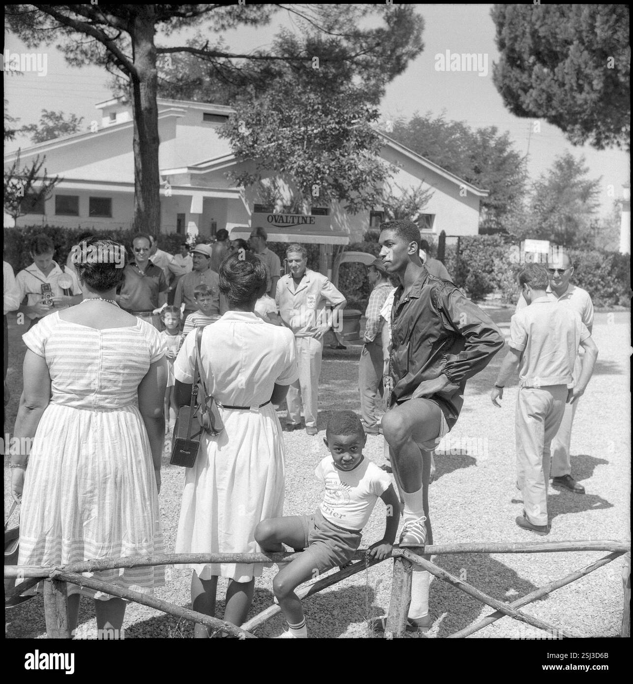 Rom 1960: Weltrekordsmann John Thomas mit seiner Familie#Rome 1960 ...