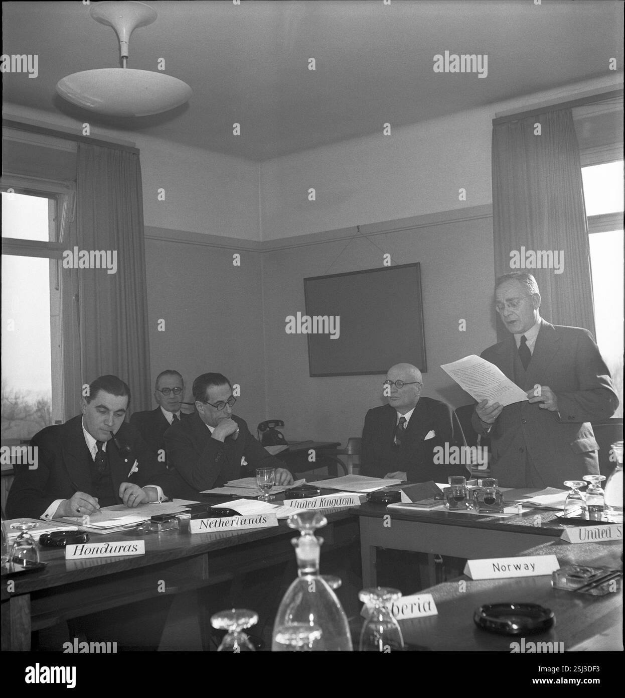 Tagung der Internationalen Flüchtlingsorganisation, Vorbereitende ...