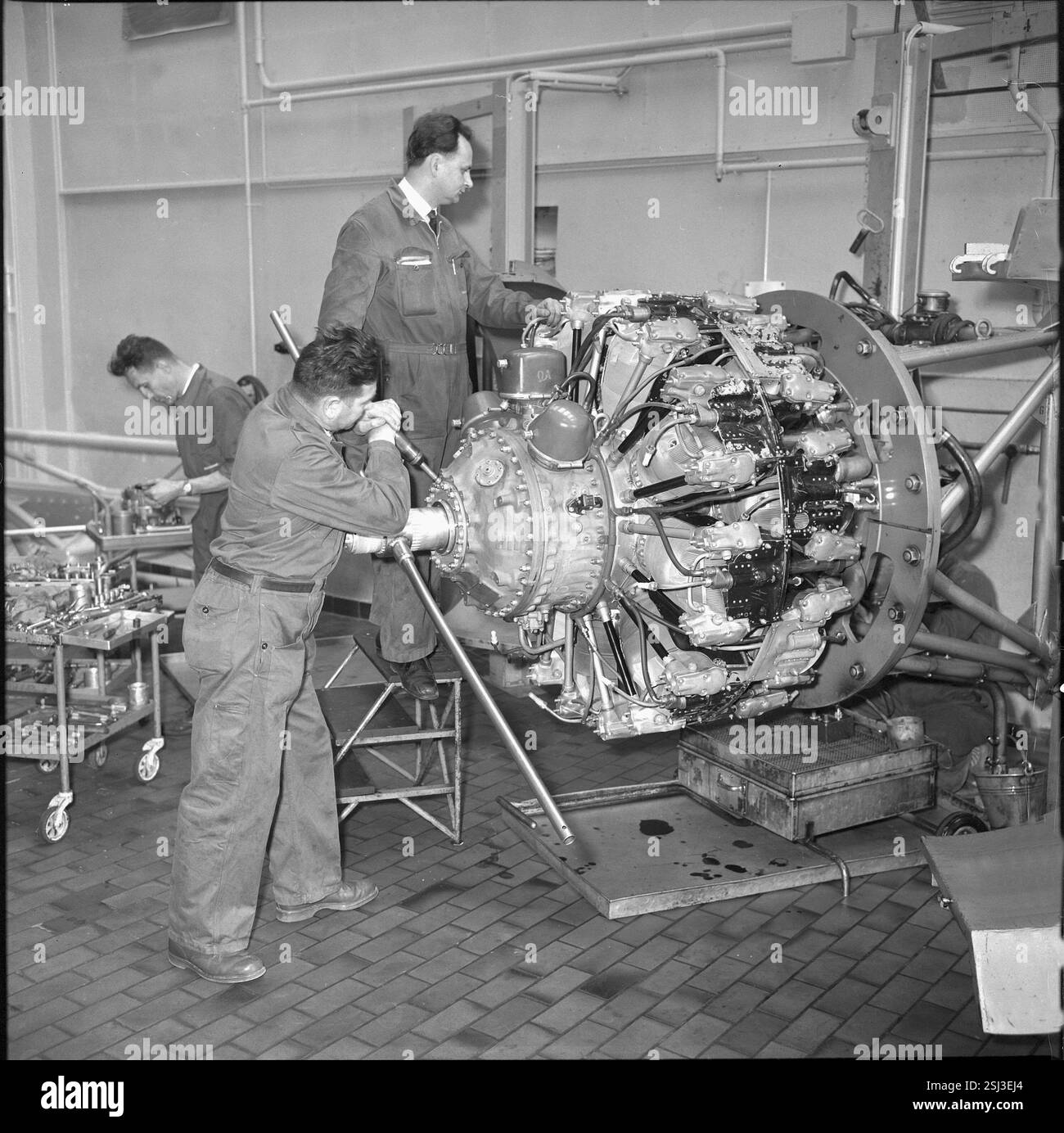Sternmotor, Motorenprüfstand der Swissair, Kloten 1961#Radial engine ...