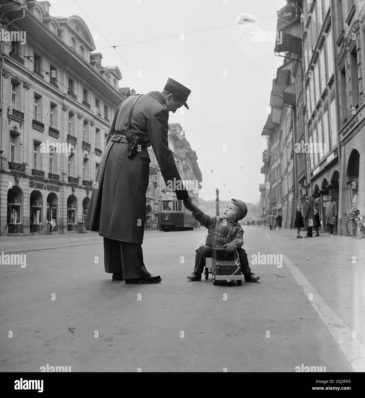 Sonntagsfahrverbot Bern 1956#Sunday Driving Ban Bern 1956 Stock Photo ...