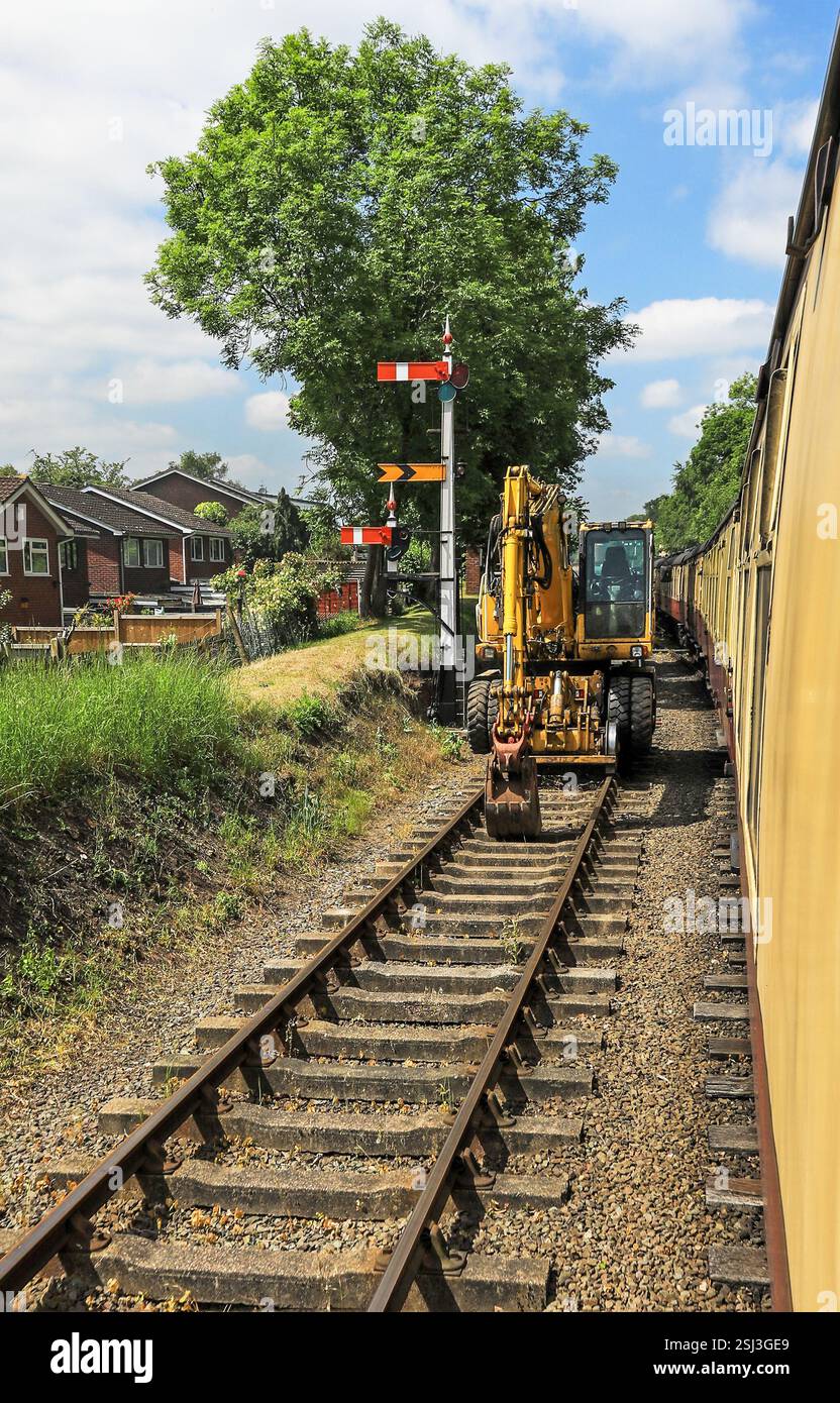 Rail mounted digger hi-res stock photography and images - Alamy