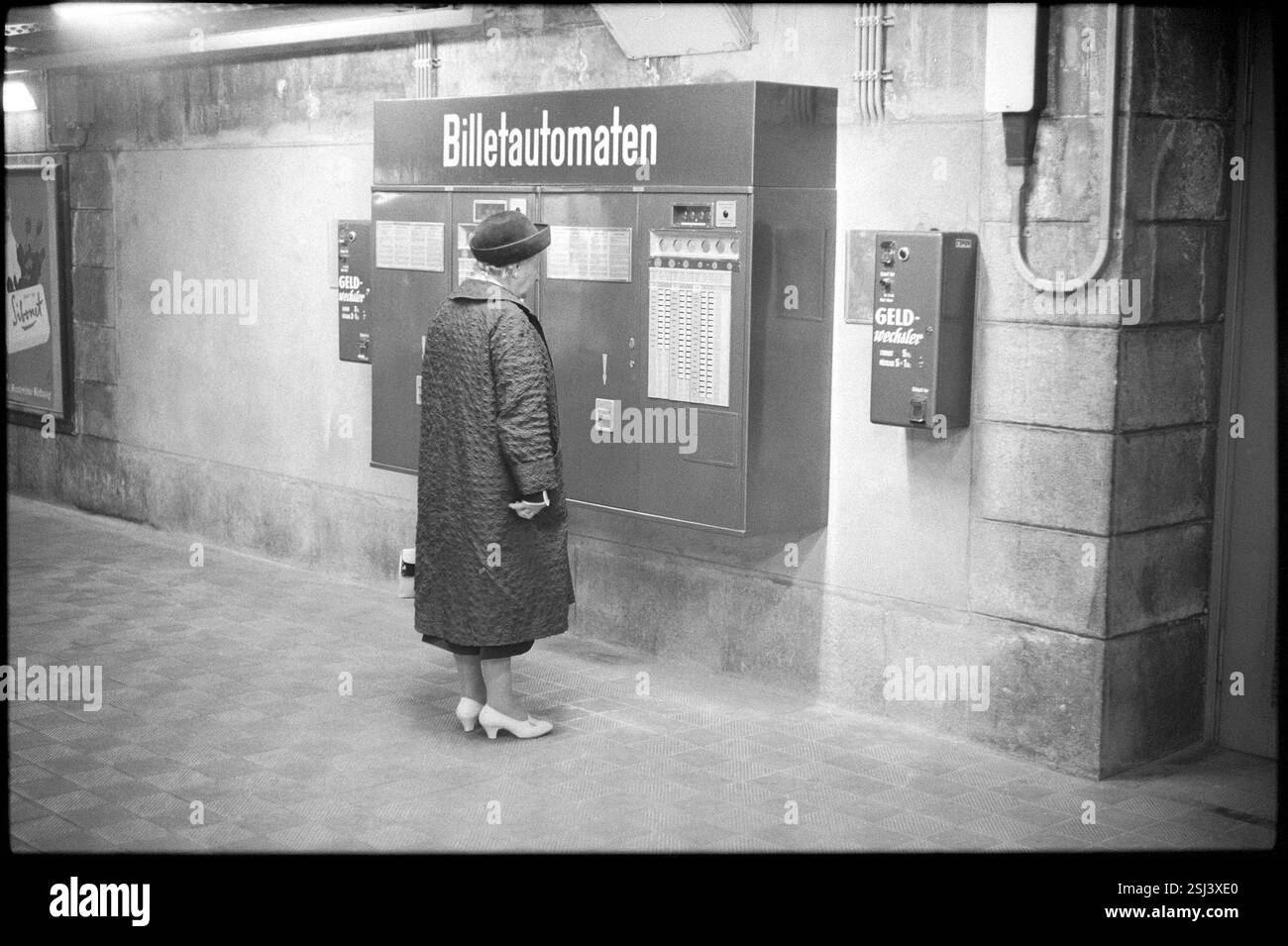 Billetautomat, 1962#Ticket Machine, 1962 Stock Photo - Alamy