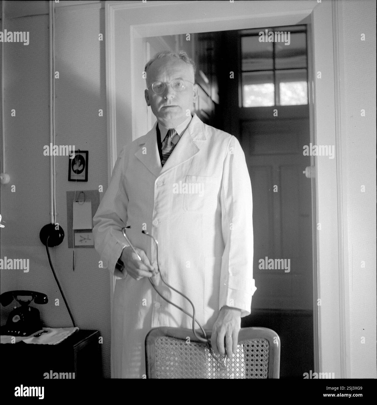 Prof. Dr. med. Otto Gsell, 1953#Prof. Dr. med. Otto Gsell, 1953 Stock Photo - Alamy