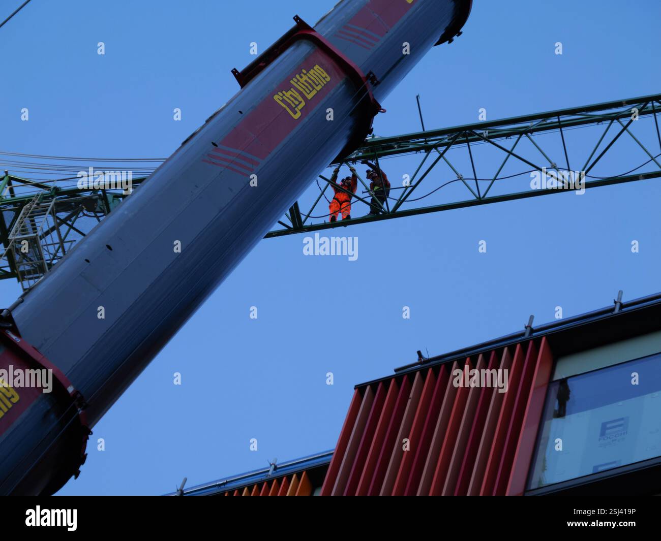 City lifting crane assembling in Broadgate London UK, Crane assembly ...