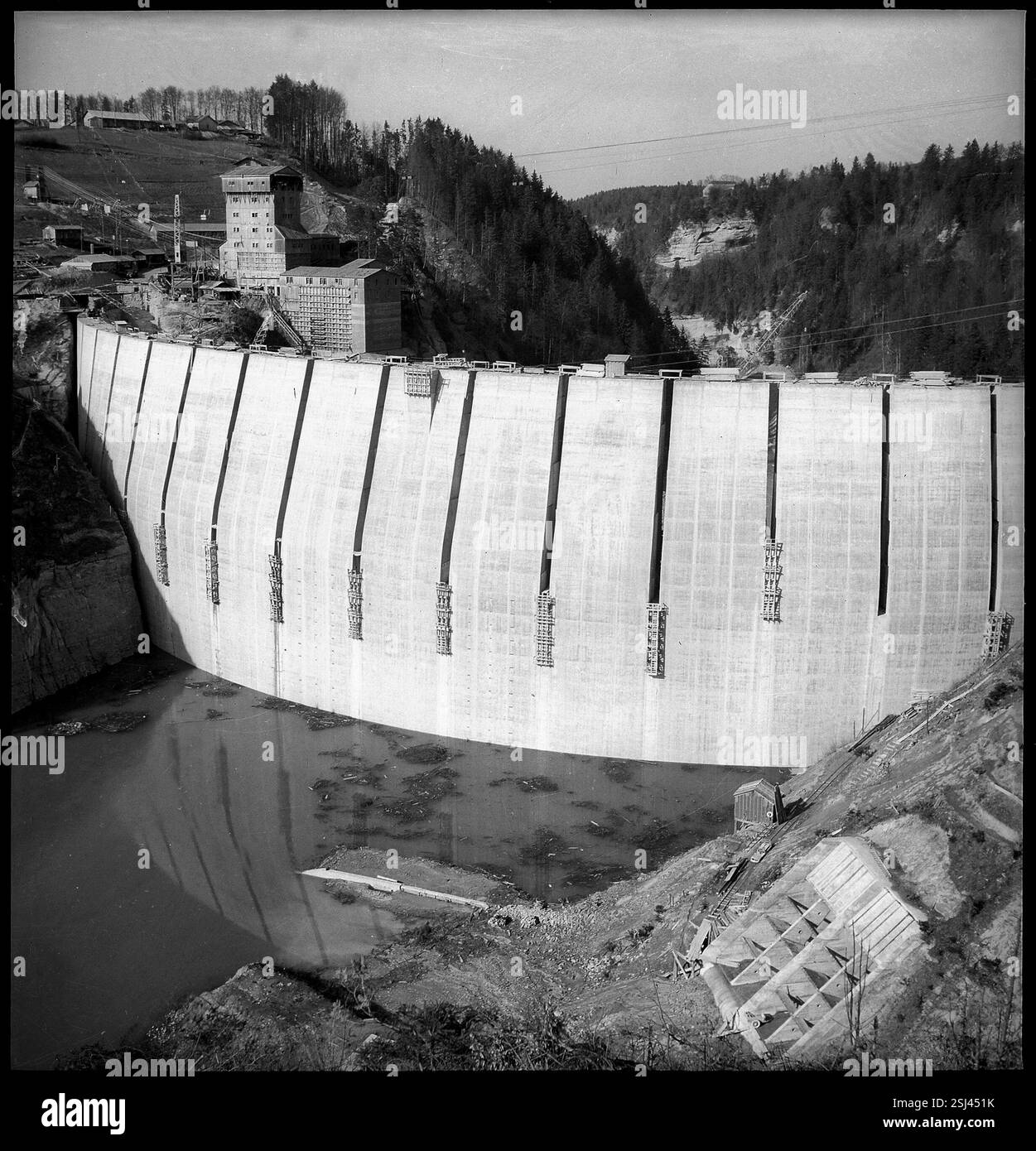 Staudamm Rossens im Bau 1948#Rossens dam under construction 1948 Stock ...