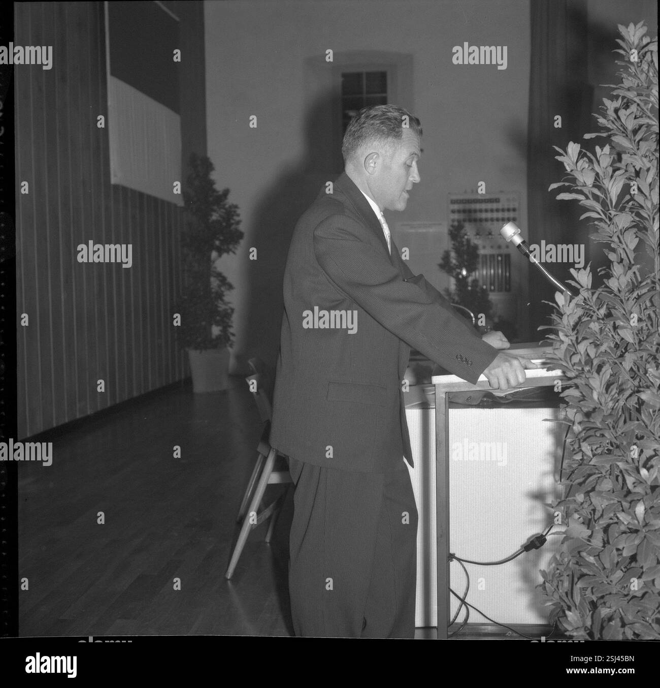 Karl Huber, Bundeskanzler, 1960#Karl Huber, federal chancellor, 1960 ...