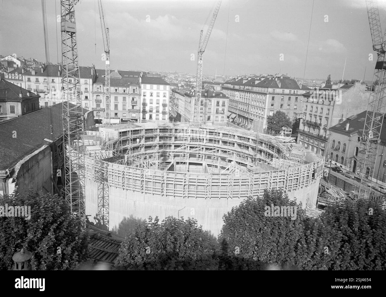 Bau einer Rundgarage im Quartier de Rive in Genf, 1960#Construction of ...
