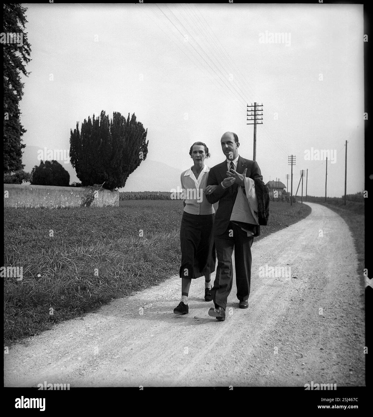 Exkönig Umberto II. von Italien mit seiner Frau Marie José, 1949#Ex ...