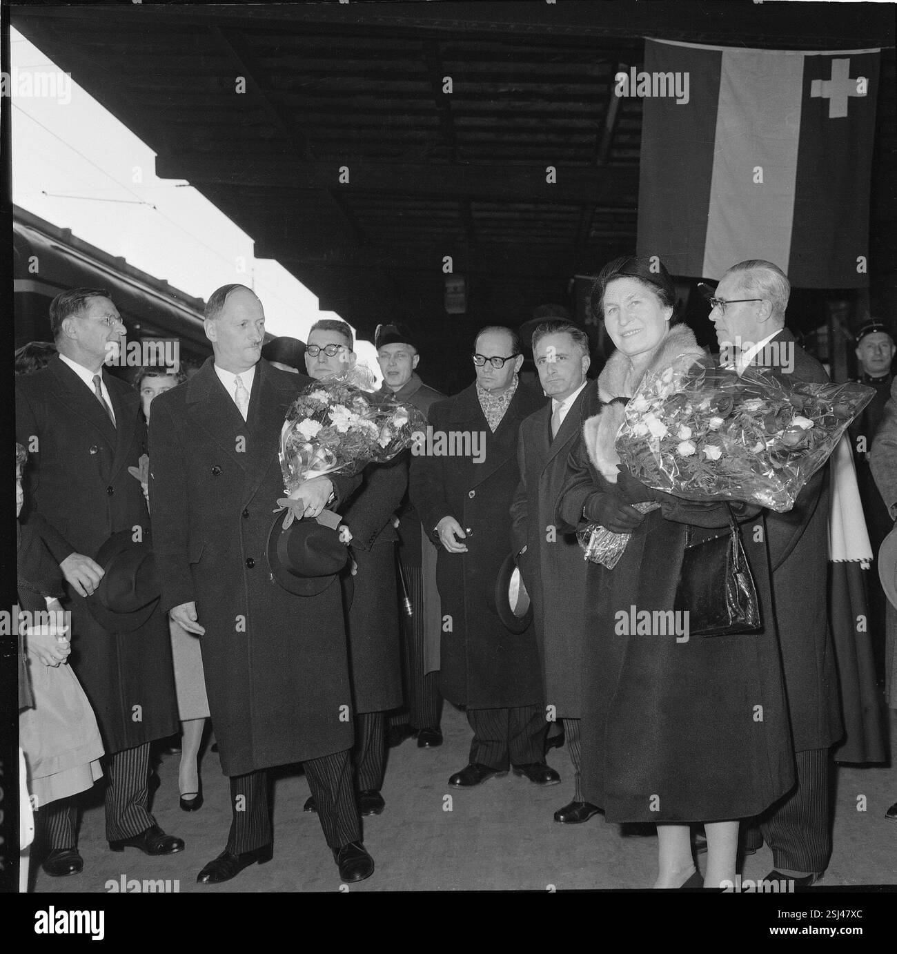 Bundespräsident Paul Chaudet, Ankunft in Lausanne; 1958#Newly elected ...
