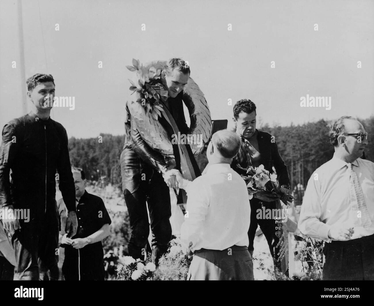 GP von Ostdeutschland 1963: Siegerehrung mit Luigi Taveri #GP of ...