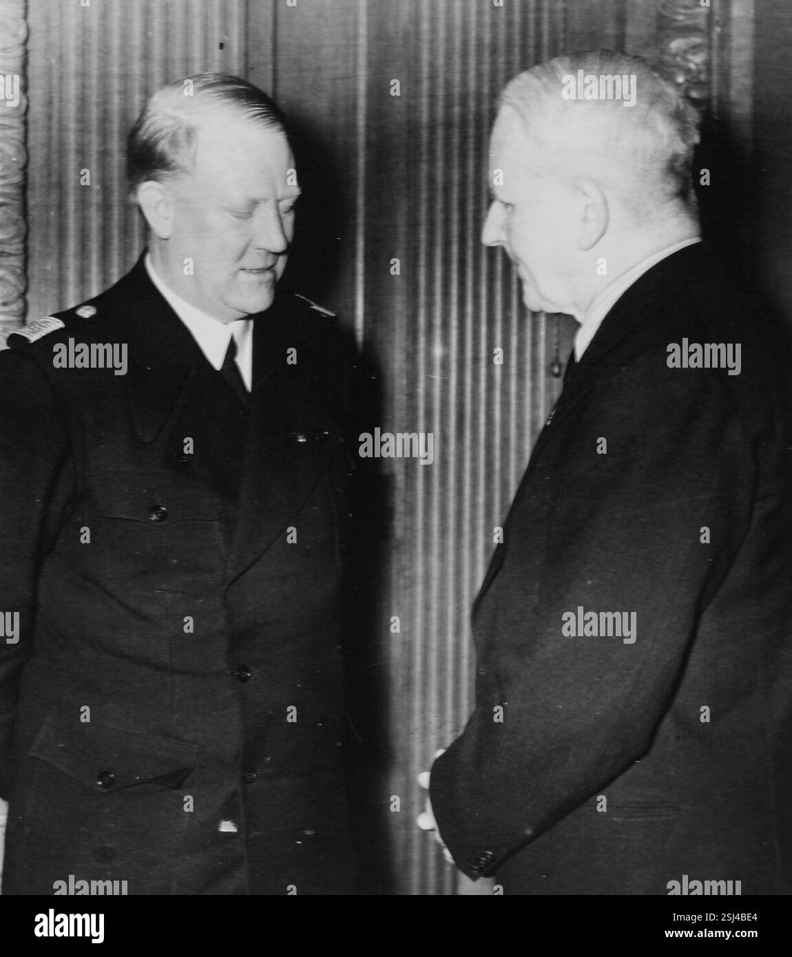 Vidkun Quisling und Ernst von Weizsäcker, circa 1942#Vidkun Quisling ...