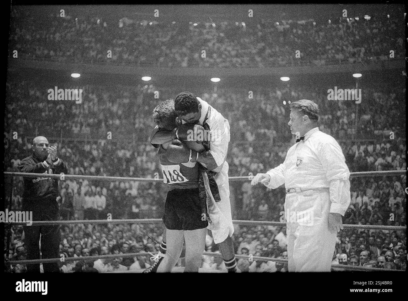 Olympische Spiele Rom 1960: Olympiasieger McClure gegen Carmelo Bossi#Olympic Games Rome 1960 ...