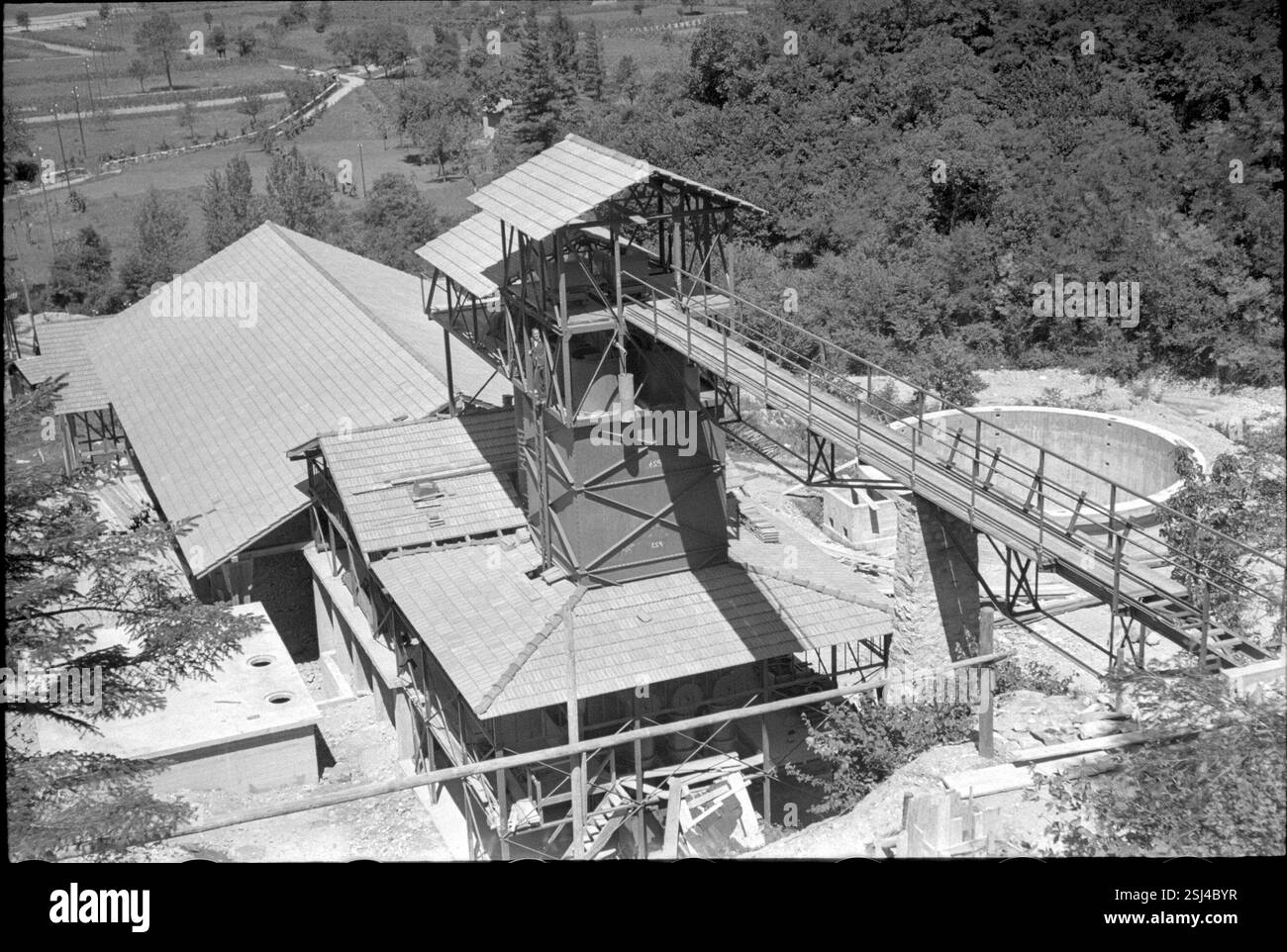 Bitumen Bergwerk in Capolago; 1943#Bitumen mine in Capolago; 1943 Stock ...