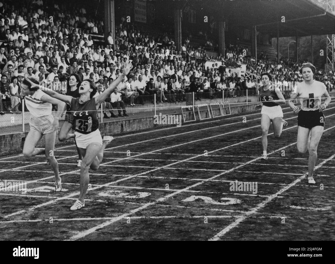 SM 1961 Bern: Sprinterin Alice Fischer siegt im 100m#Swiss ...