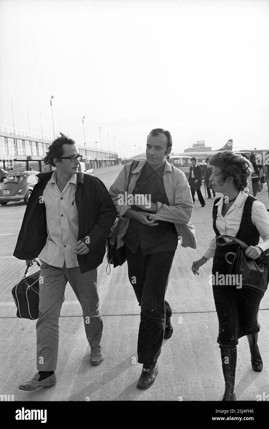 Jacques Pilet und Jean Martel zurück aus Amman, 1970#Jacques Pilet and ...
