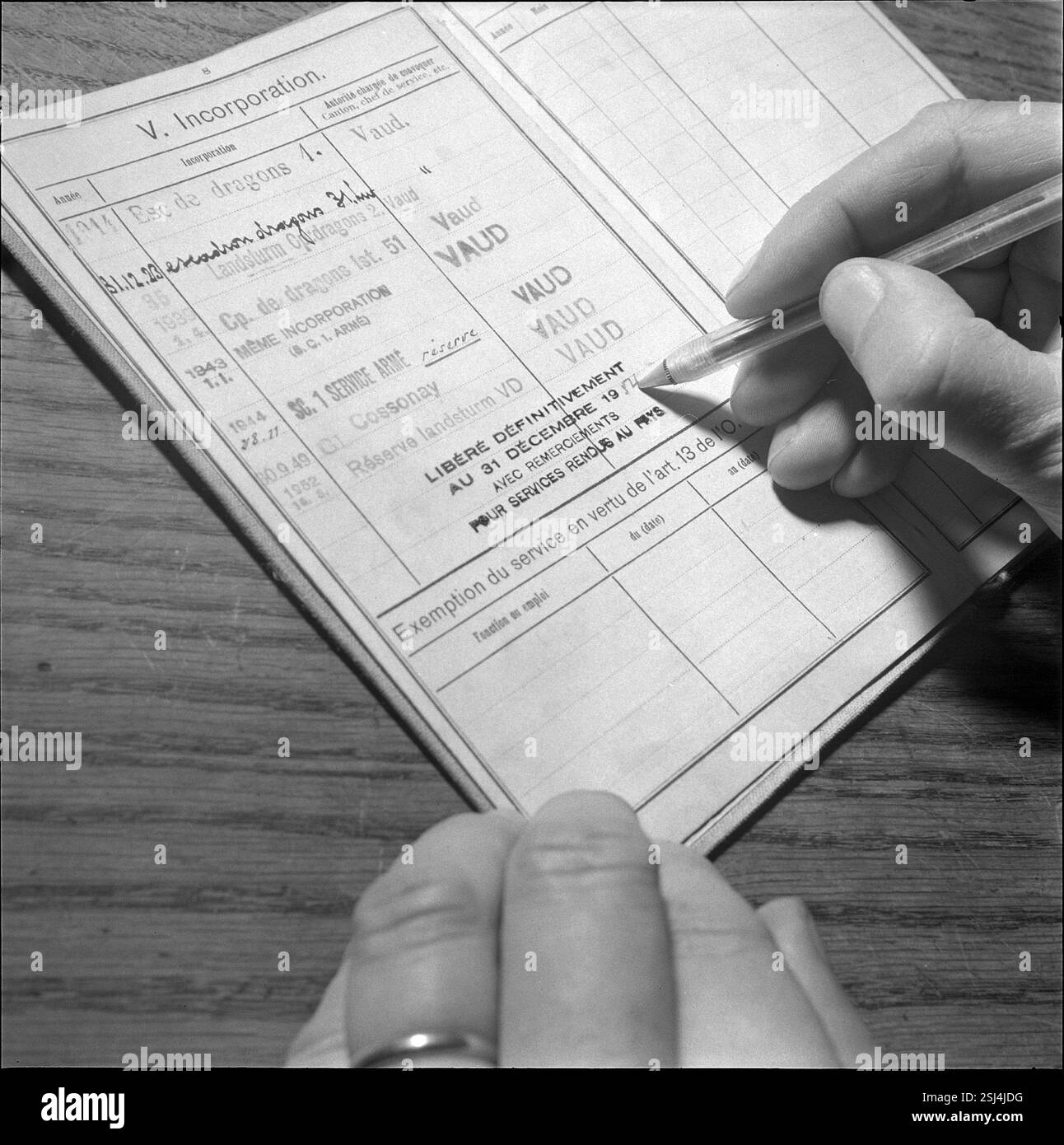 Dienstbüchlein mit Entlassungsstempel, La Sarraz 1954#Service booklet ...