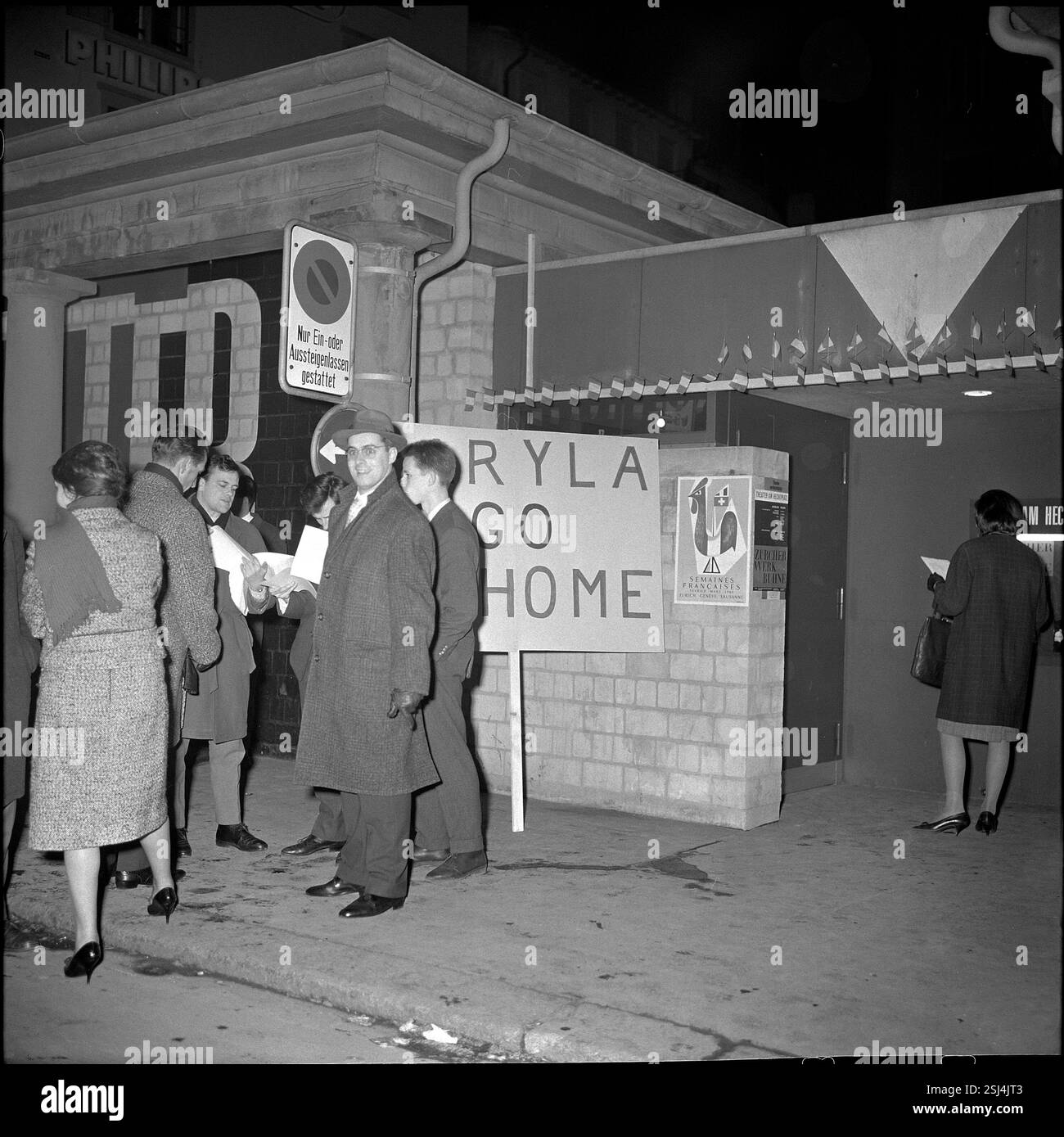 German democratic republic protest Black and White Stock Photos ...