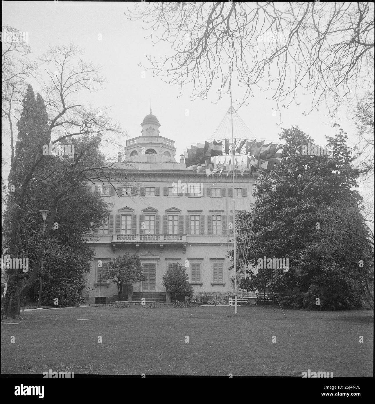 Villa Ciani Lugano 1958#Villa Ciani Lugano 1958 Stock Photo - Alamy
