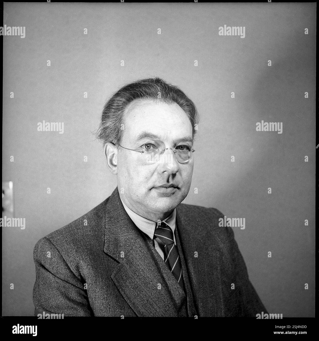 Hans Barth, Professor um 1946#Hans Barth, professor around 1946 Stock ...