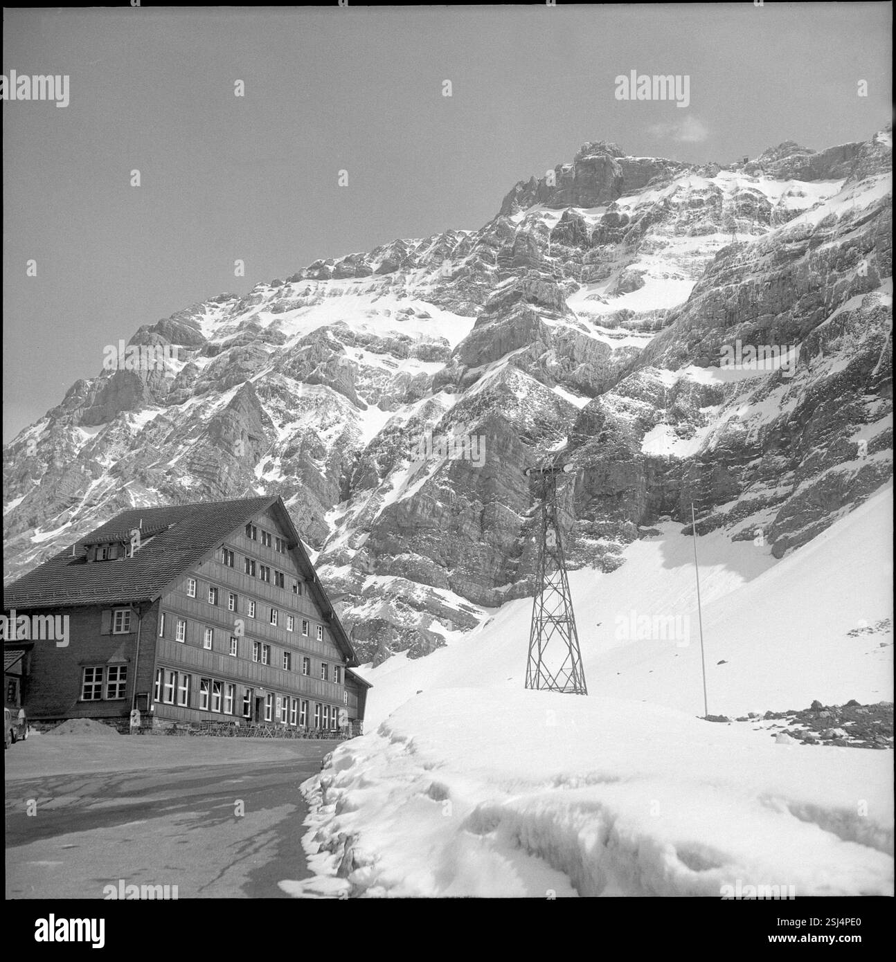 Revision der Säntisbahn 1953#Inspection of the Säntis cable way 1953 ...