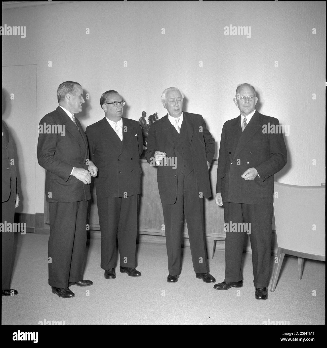 Theodor Heuss in Bern, 1957#Theodor Heuss in Bern, 1957 Stock Photo - Alamy