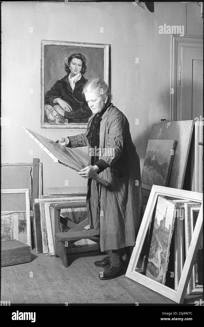 Künstlerin Black and White Stock Photos & Images - Alamy