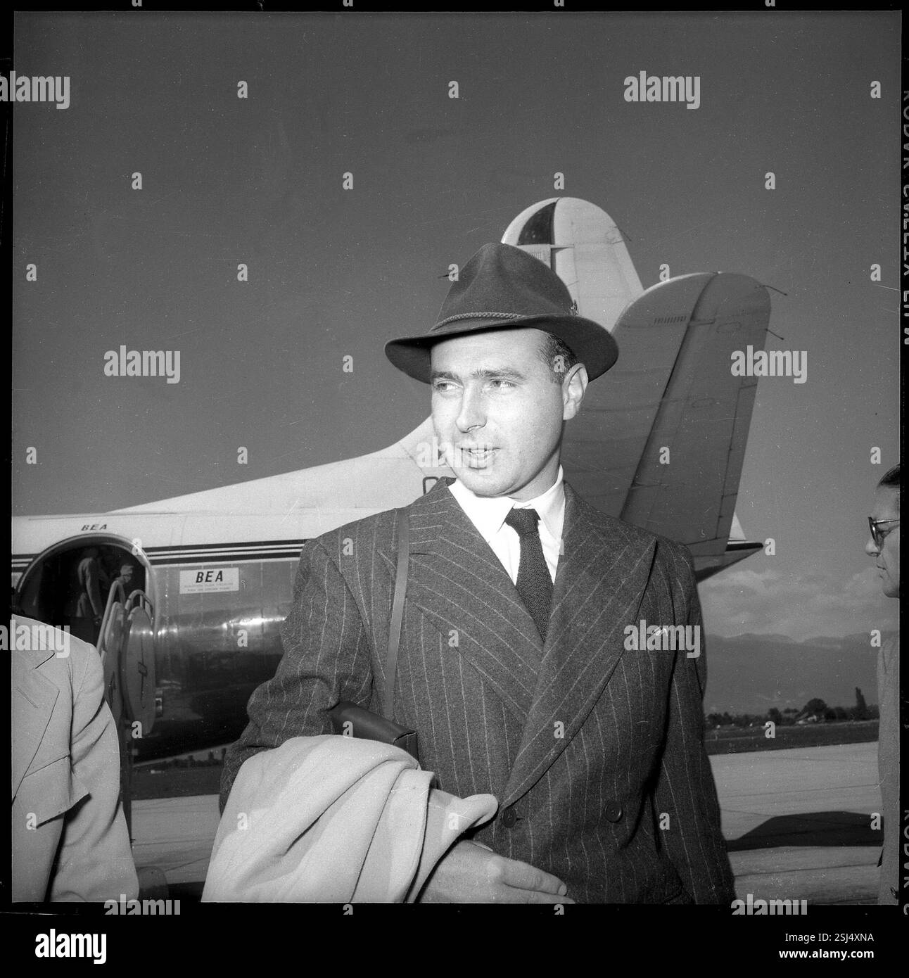 Ankunft von Prinz Alexander von Jugoslawien in Genf, 1954#Arrival of ...