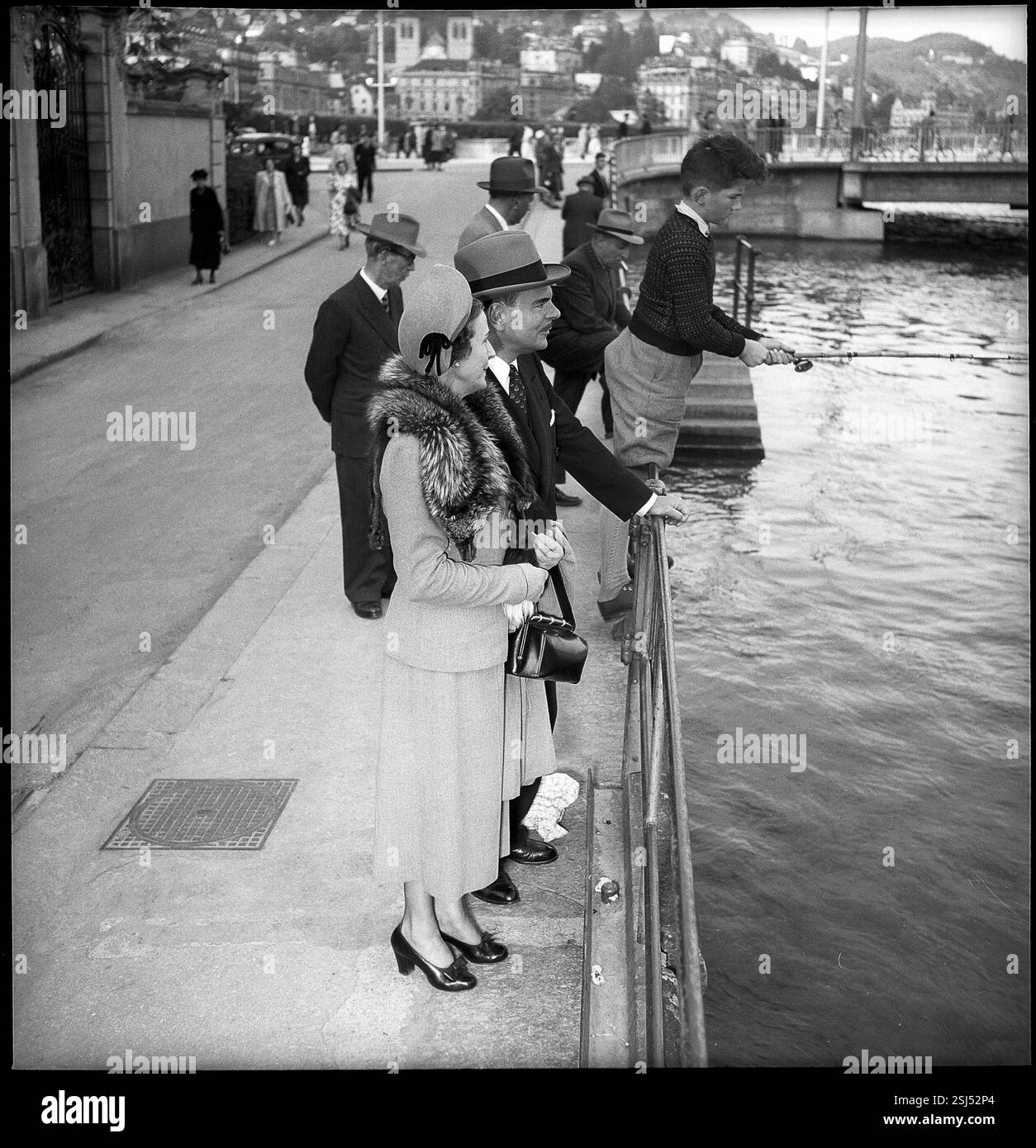 Thomas E. Dewey und seine Ehefrau in Luzern, 1949#Thomas E. Dewey and ...