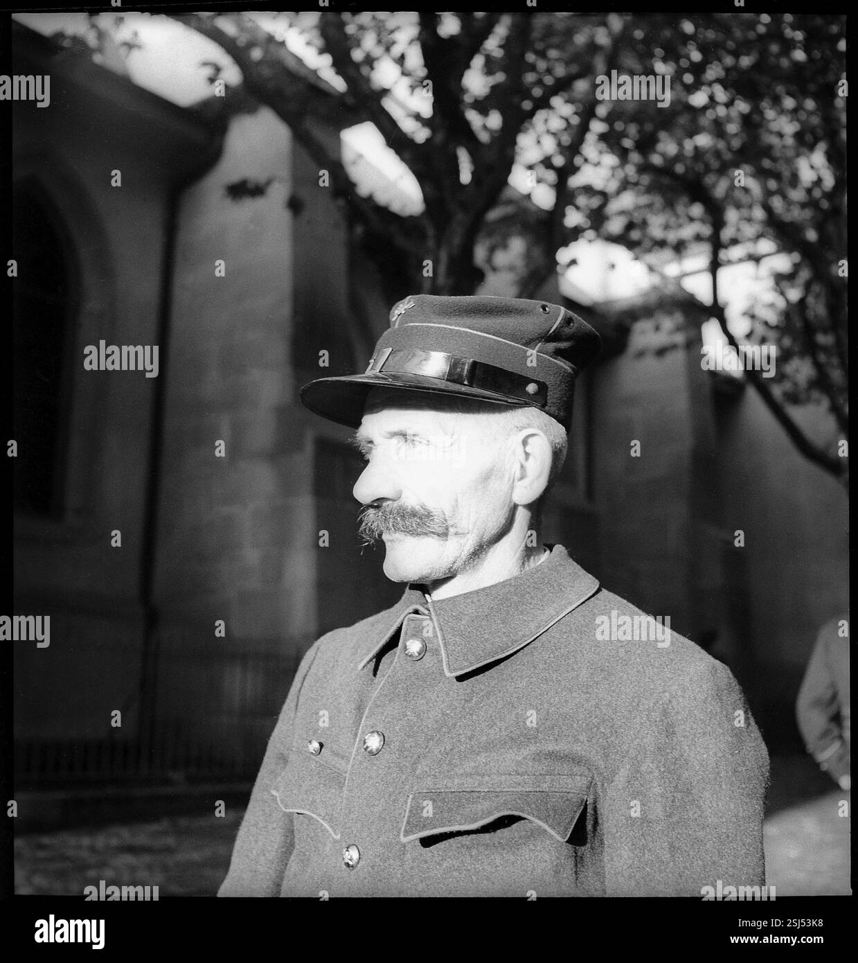 Kriegsfeuerwehr, Feuerwehrmann, 1939#War fire brigade, fireman, 1939 ...