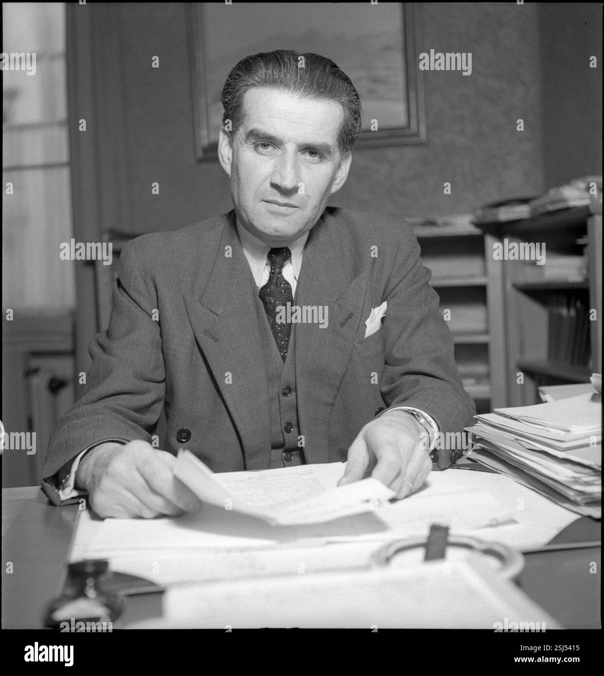 Stadtammann Dr. Emil Anderegg, 1948#Mayor Dr. Emil Anderegg, 1948- RDB ...