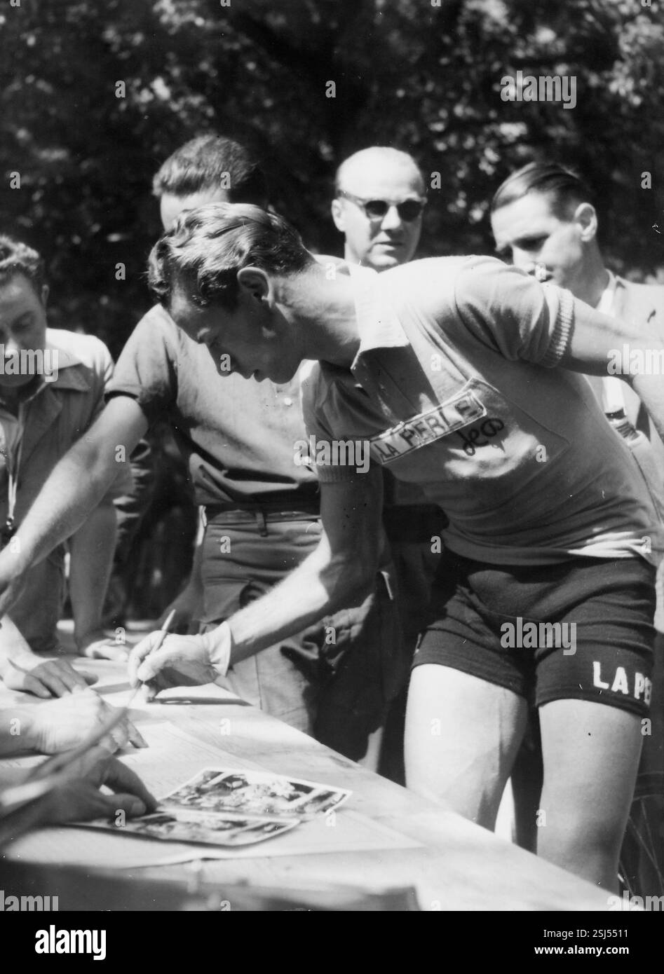 Tour de France 1951: Sieger Hugo Koblet#Tour de France 1951: Winner Hugo Koblet- RDB BY DUKAS ...