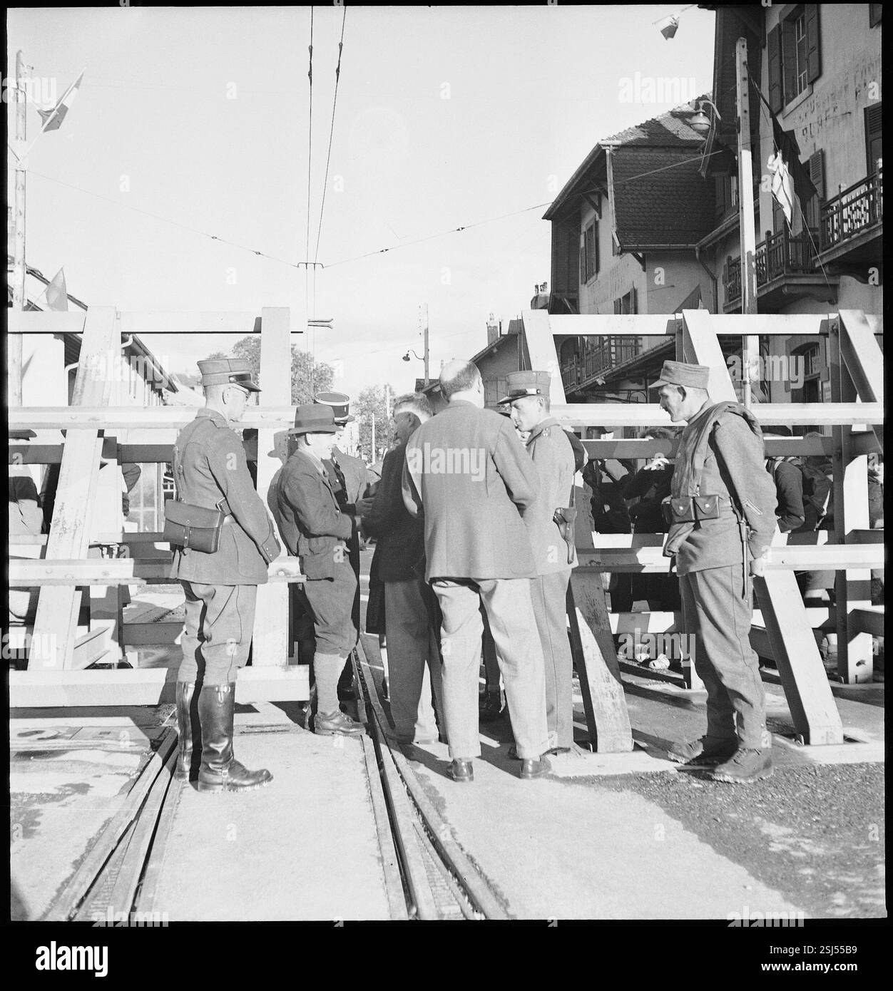 WK 2: kleiner Grenzverkehr, Landesgrenze Moillesullaz 1944 #WW 2 ...