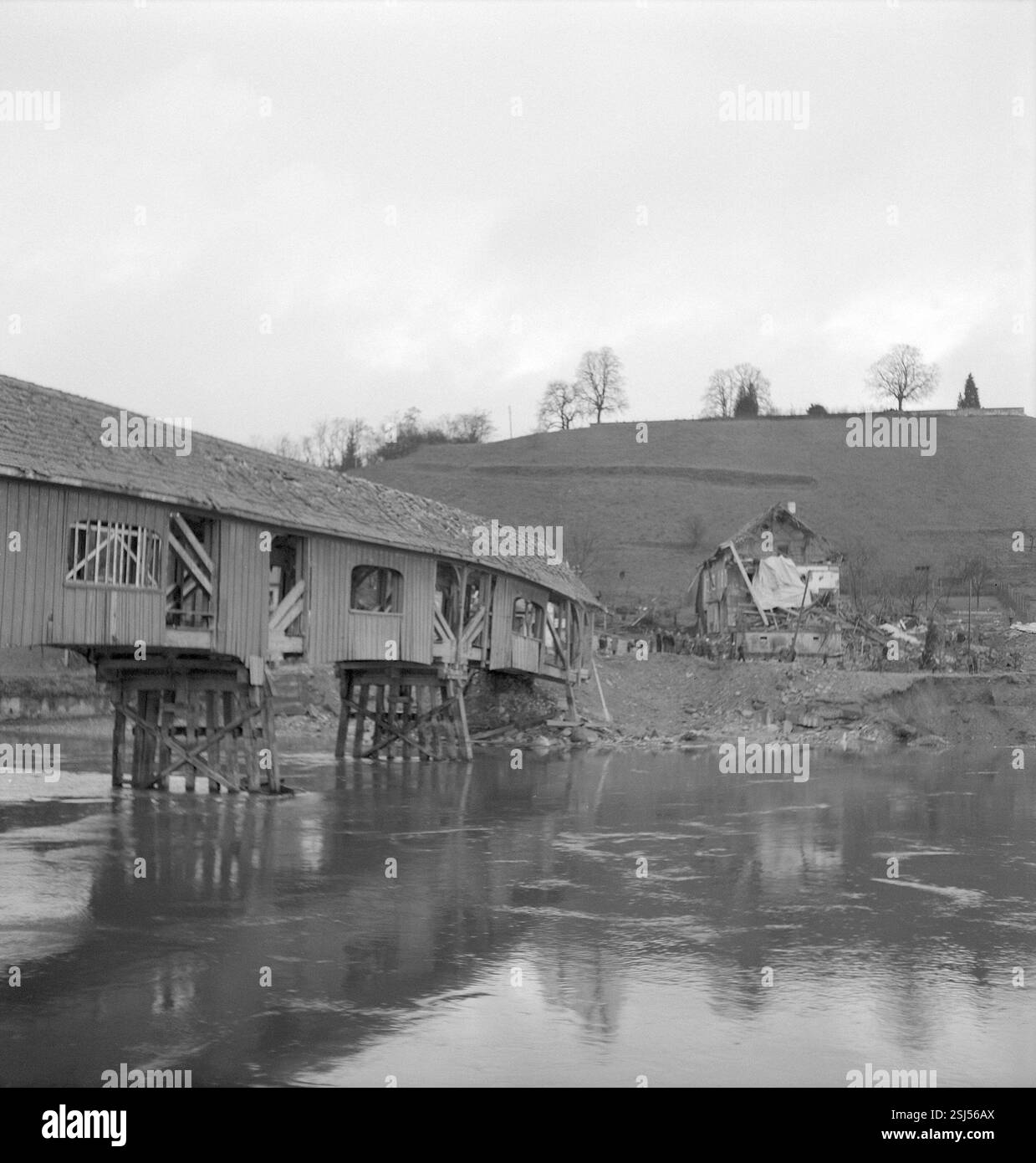 WK 2: Bombardierung- RDB BY DUKAS Stock Photo - Alamy