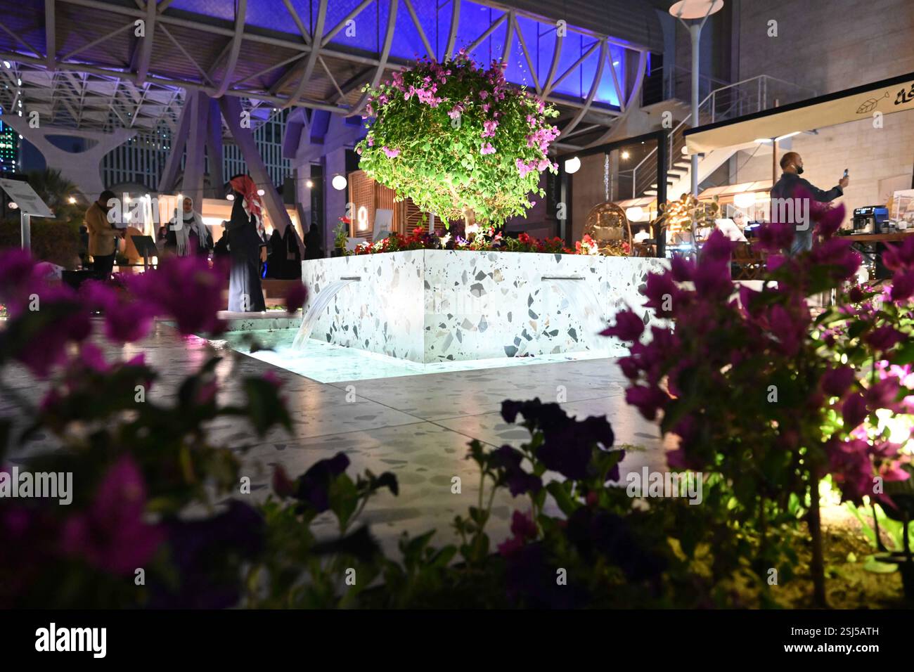 Kuwait, Kuwait. 10th Feb, 2025. People visit the Gardenia exhibition at ...