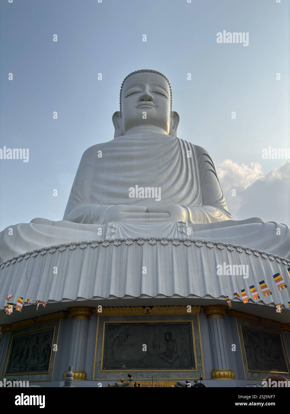 Chùa Linh Ứng Statue at Ba Na Hills – A Majestic Symbol of Mercy in Da ...