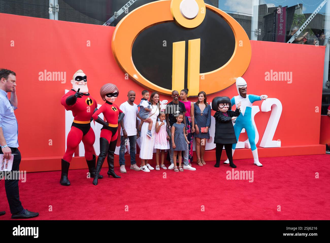 Mo Farah And Family at INCREDIBLES 2 UK PREMIERE Stock Photo - Alamy