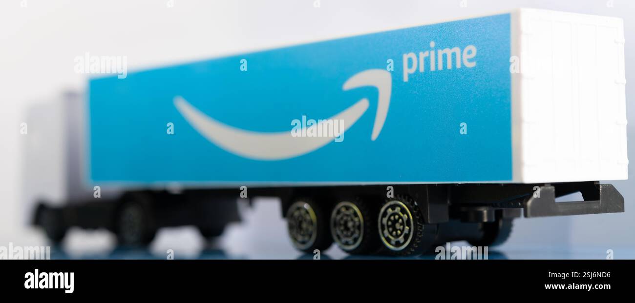 Amazon prime truck lorry e-commerce online retailer vehicle Stock Photo ...